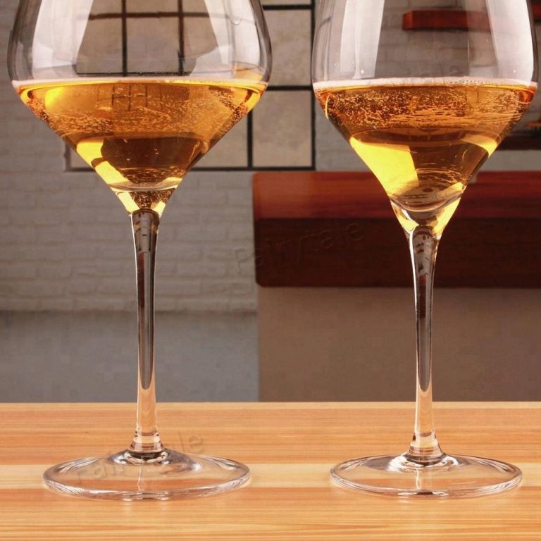 Wholesaler oblique rim wine drinking glasses